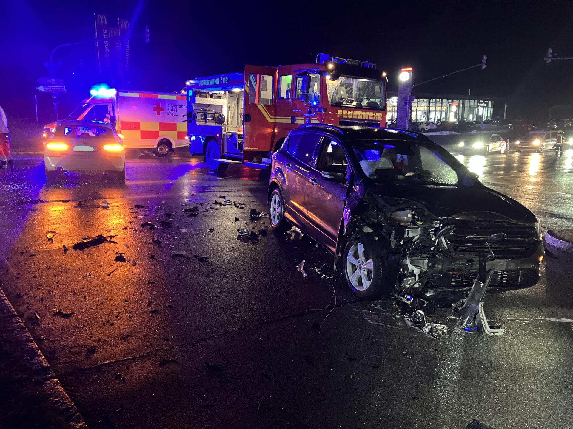 THL 1 Unfall auf der Wieshofkreuzung in Regen - KFV Regen